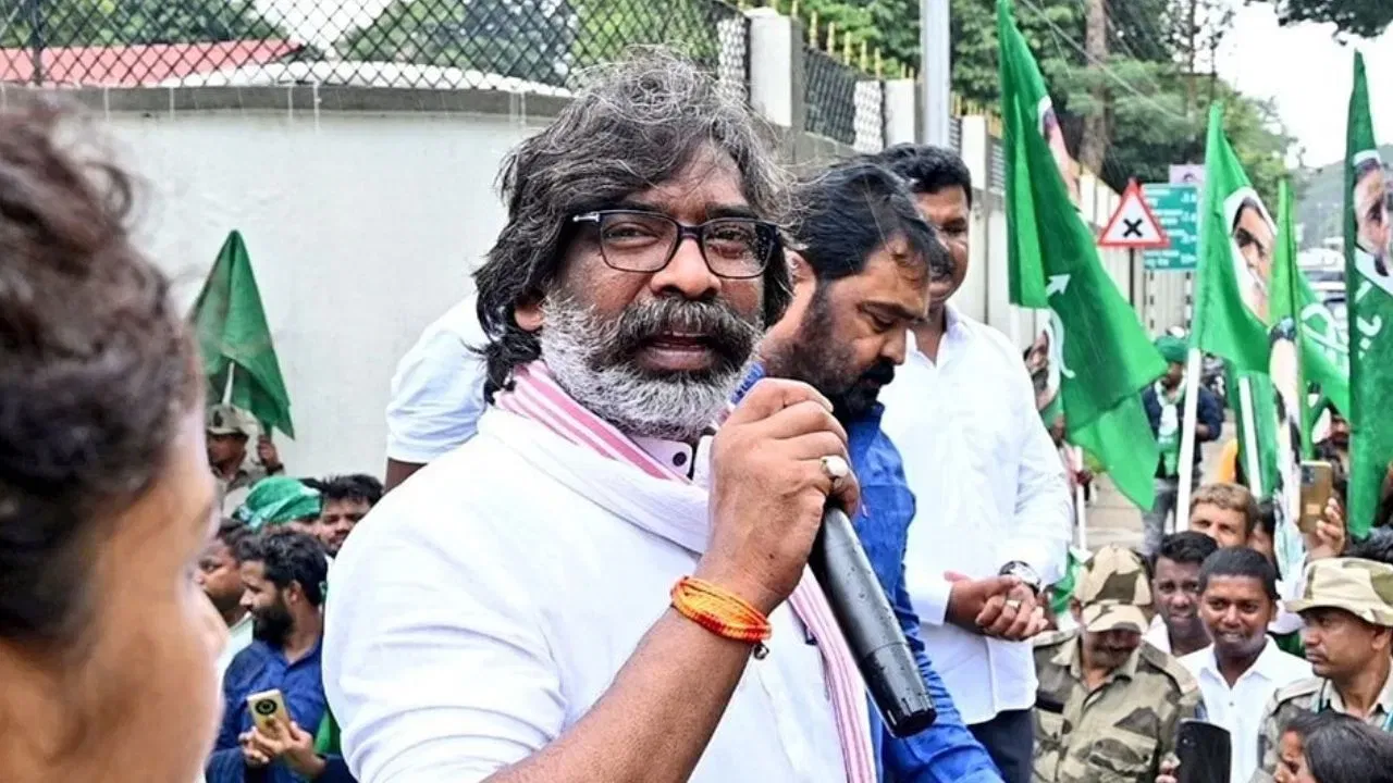 চম্পাইক আঁতৰাই তৃতীয়বাৰৰ বাবে ঝাৰখণ্ডৰ মুখ্যমন্ত্ৰী হ’ব হেমন্ত ছ’ৰেন ...